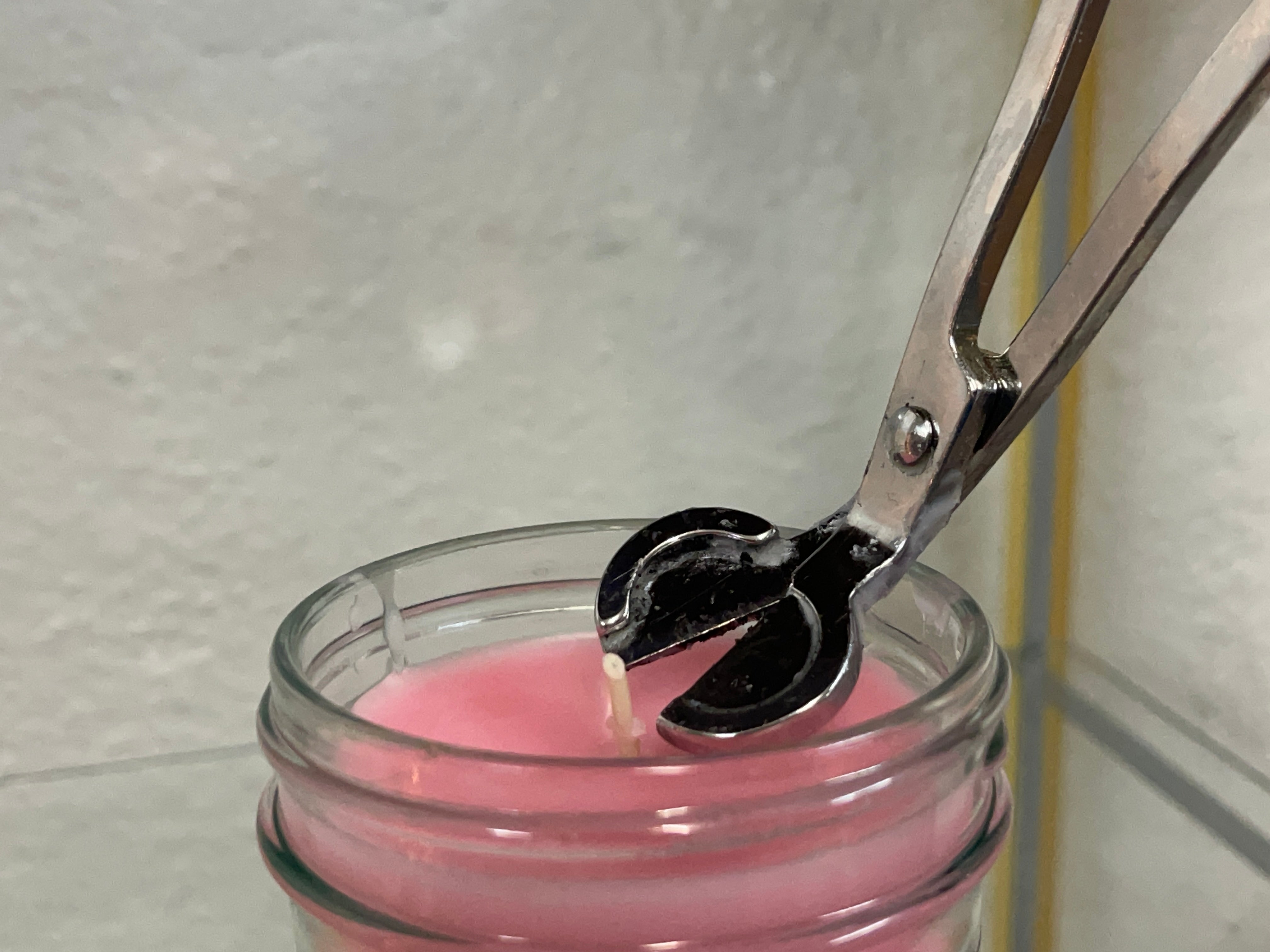 5 Reasons to Cut the Wick Before Lighting Your Candle – Simply Scents ...